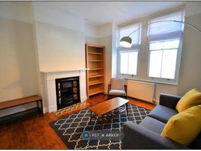 2 Bedrooms Flat for rent in Prairie Street, London SW8