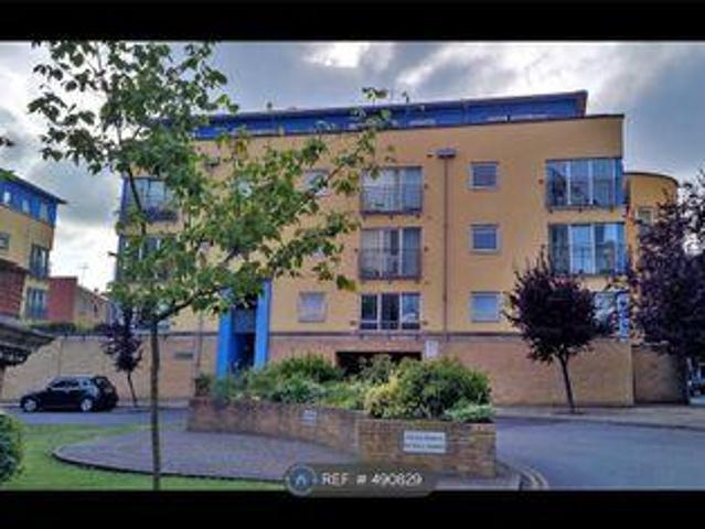 2 Bedrooms Flat for rent in Premiere Place, London E14