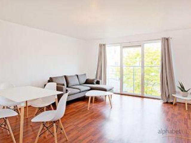 2 Bedrooms Flat for rent in Premiere Place, London E14