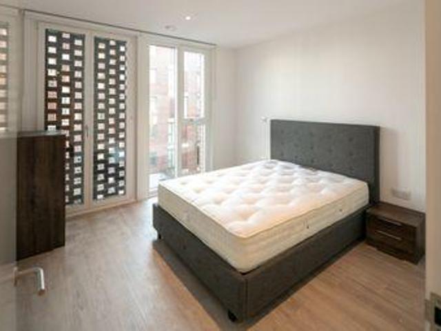 2 Bedrooms Flat for rent in Pressing Lane, Hayes UB3