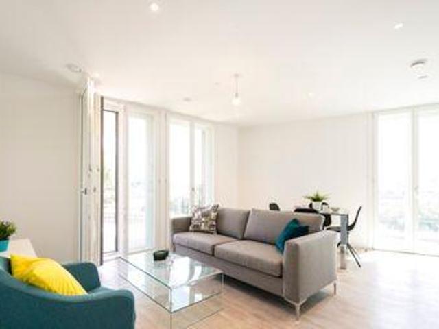 2 Bedrooms Flat for rent in Pressing Lane, Hayes UB3