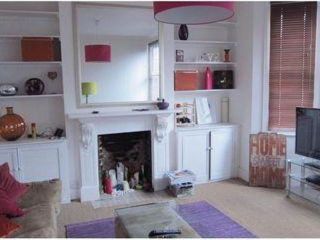 2 Bedrooms Flat for rent in Priory Park Road, Kilburn, London NW6