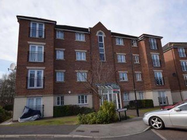 2 Bedrooms Flat for rent in Primrose Place, Bessacarr, Doncaster DN4