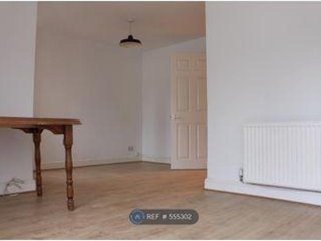 2 Bedrooms Flat for rent in Princelet Street, London E1