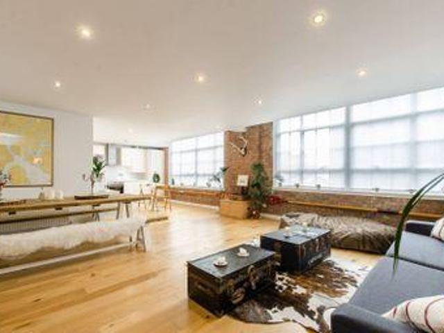 2 Bedrooms Flat for rent in Princelet Street, Shoreditch E1