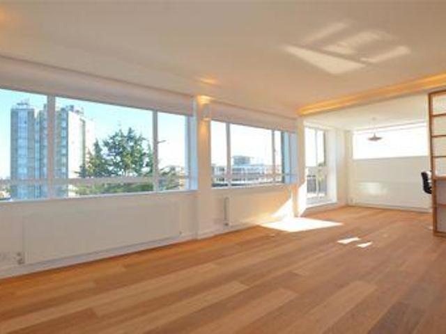 2 Bedrooms Flat for rent in Princes Way, London SW19