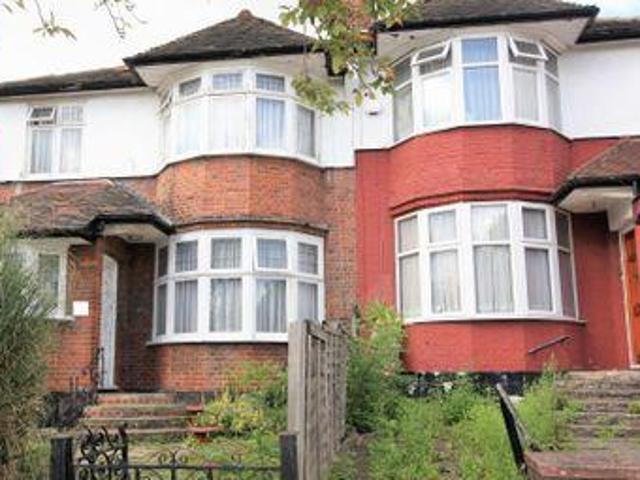 2 Bedrooms Flat for rent in Princes Park Avenue, Golders Green NW11