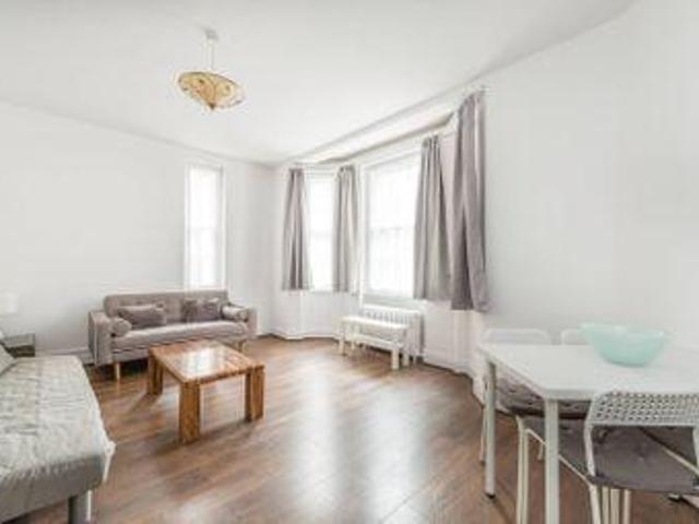 2 Bedrooms Flat for rent in Princess Court, Queensway, Queensway W2