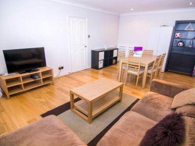 2 Bedrooms Flat for rent in Princeton Street, London WC1R