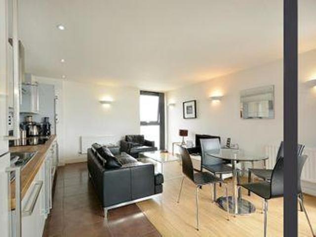 2 Bedrooms Flat for rent in Proton Tower, 8 Blackwall Way, East India, Docklands E14