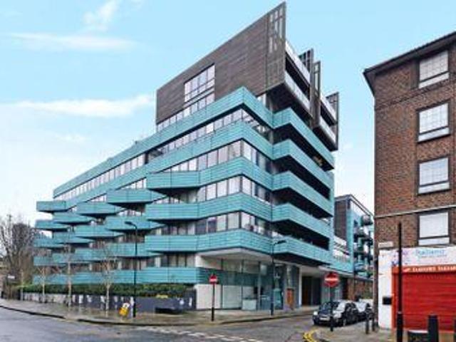 2 Bedrooms Flat for rent in Provost Street, Old Street N1