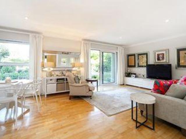 2 Bedrooms Flat for rent in Providence Square, London SE1