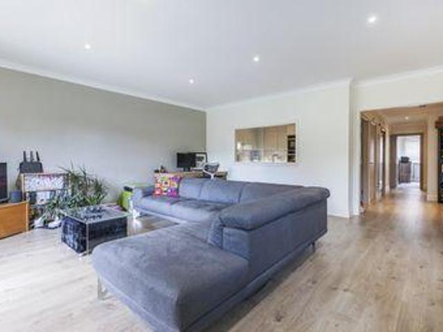 2 Bedrooms Flat for rent in Providence Square, London SE1