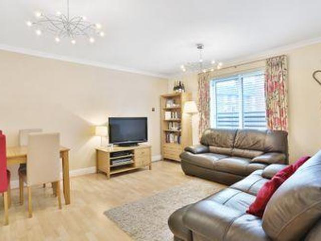 2 Bedrooms Flat for rent in Providence Square, London SE1