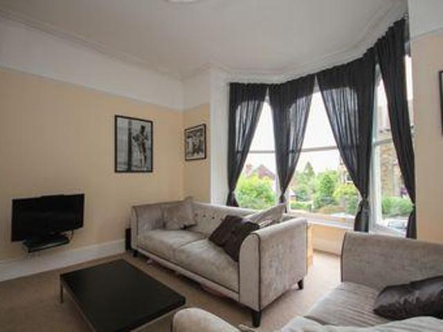 2 Bedrooms Flat for rent in Psalter Lane, Sheffield S11