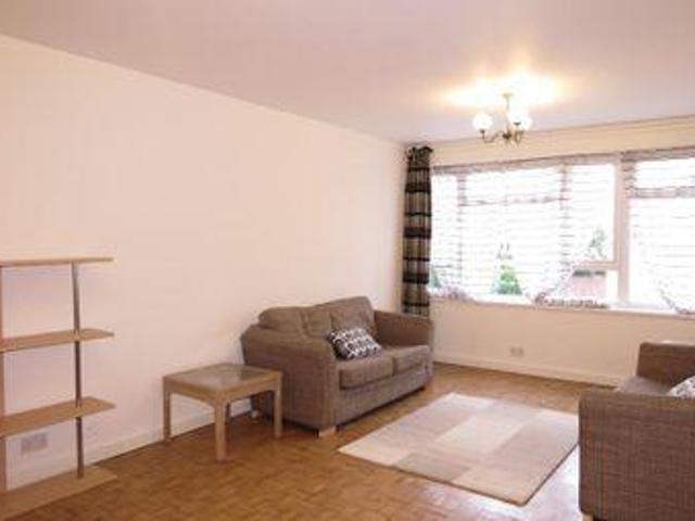2 Bedrooms Flat for rent in Putney Hill, Putney, London SW15