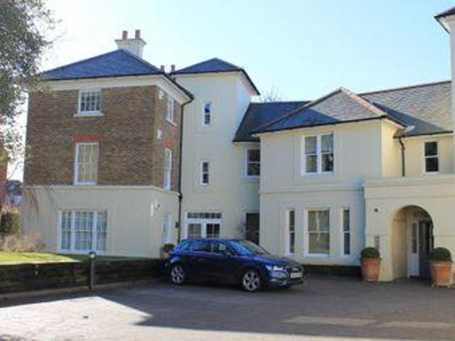 2 Bedrooms Flat for rent in Puckle Lane, Canterbury CT1