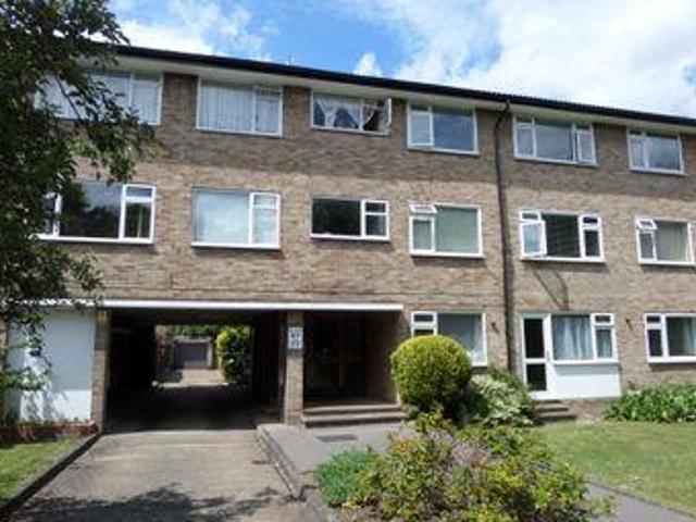2 Bedrooms Flat for rent in Purley Park Road, Purley, Surrey CR8