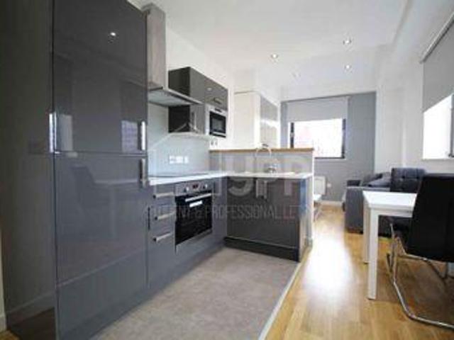 2 Bedrooms Flat for rent in Q Two Residence, 25 Queen Street, Leeds LS1