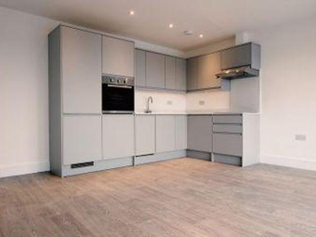 2 Bedrooms Flat for rent in Quandrant Court, Park Avenue N18