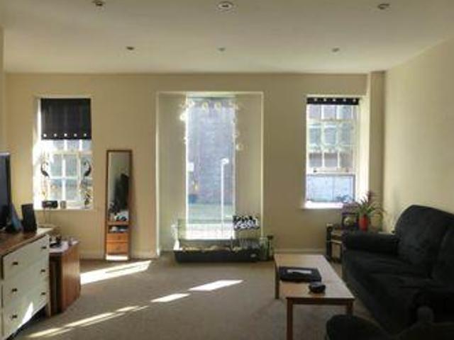 2 Bedrooms Flat for rent in Quebec Street, Bradford BD1