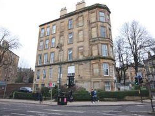 2 Bedrooms Flat for rent in Queen Margaret Drive, Glasgow G12