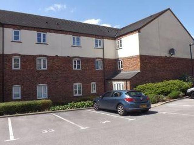 2 Bedrooms Flat for rent in Queen Mary Rise, Sheffield S2