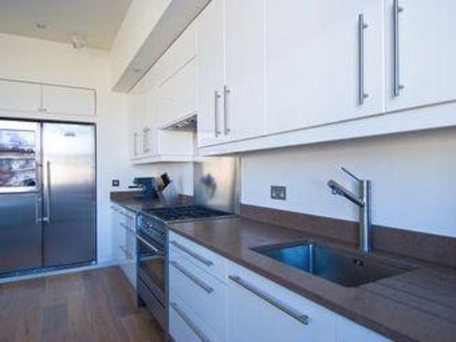 2 Bedrooms Flat for rent in Queen´s Gate Gardens, South Kensington SW7