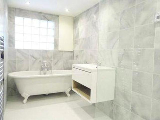 2 Bedrooms Flat for rent in Queens Avenue, Finchley, London N3
