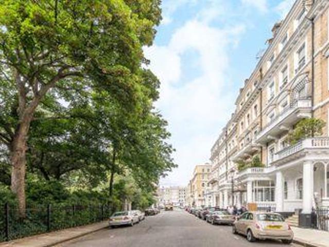 2 Bedrooms Flat for rent in Queens Gate Gardens, South Kensington, London SW7