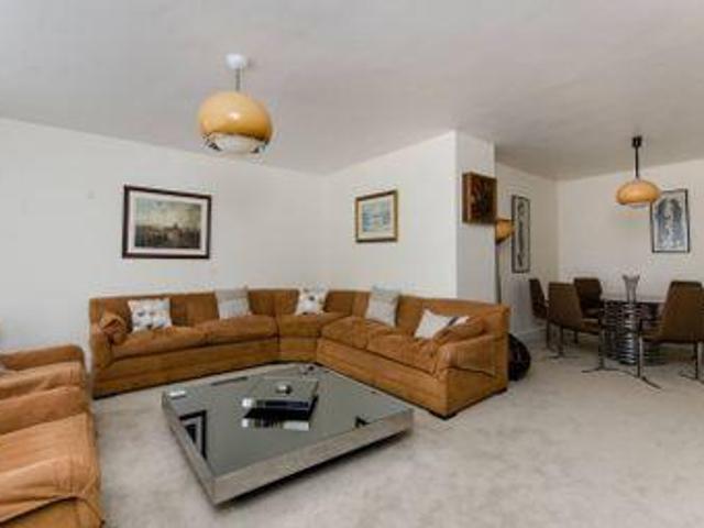 2 Bedrooms Flat for rent in Queens Gate Gardens, South Kensington SW7