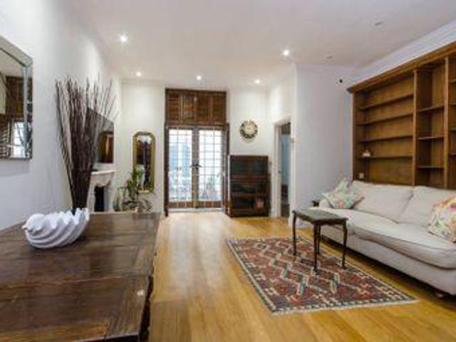 2 Bedrooms Flat for rent in Queens Gate, South Kensington, London SW7