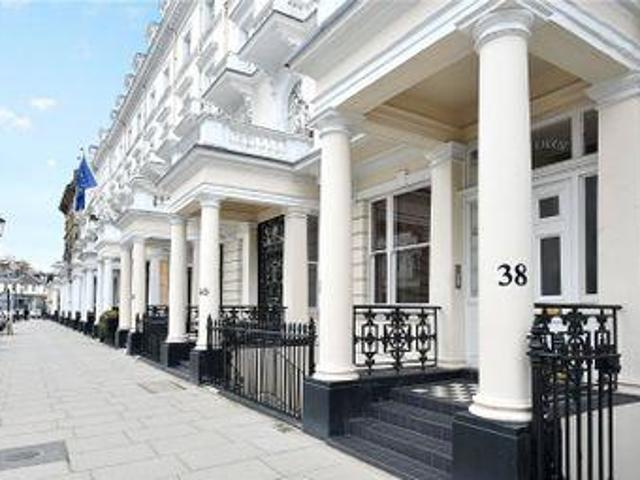 2 Bedrooms Flat for rent in Queens Gate Terrace, South Kensington, London SW7