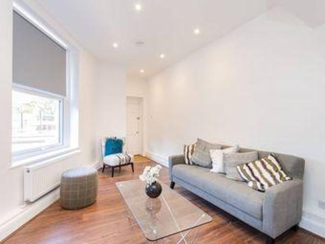 2 Bedrooms Flat for rent in Queens Grove, London NW8