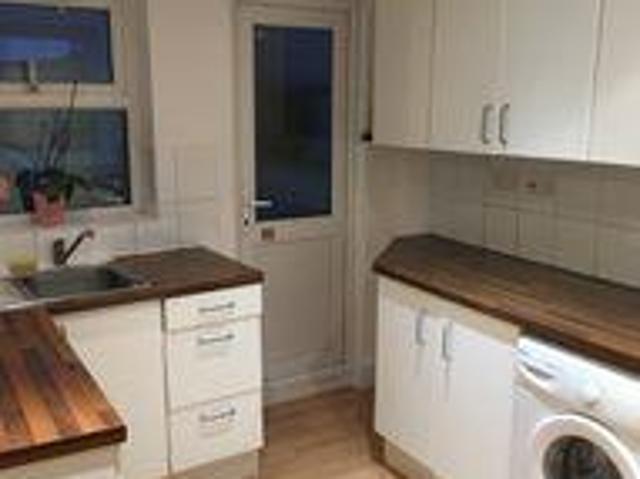 2 Bedrooms Flat for rent in Queens Road, London E17