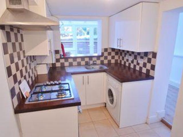 2 Bedrooms Flat for rent in Queens Road, London SE15