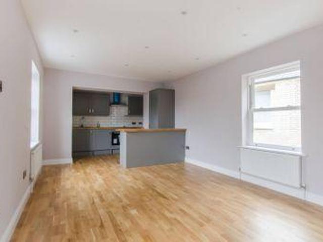 2 Bedrooms Flat for rent in Queens Road, Peckham SE15