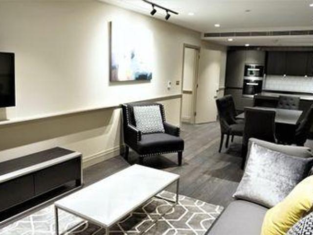 2 Bedrooms Flat for rent in Queens Wharf, Hammersmith, 2 Crisp Road W6