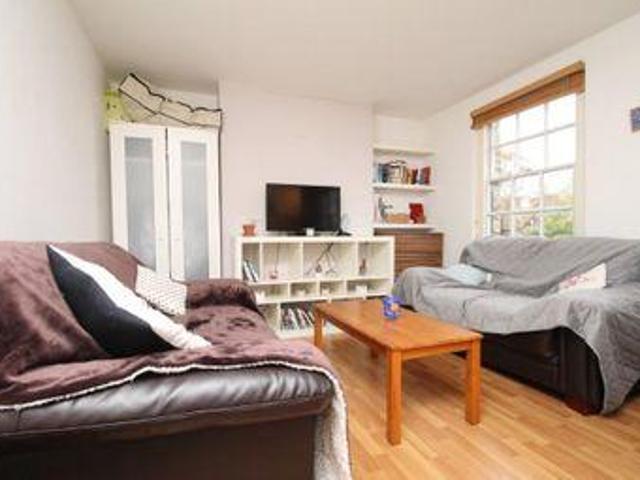 2 Bedrooms Flat for rent in Queensbridge Road, Dalston E8