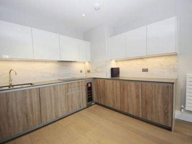 2 Bedrooms Flat for rent in Queenshurst, Kingston KT2