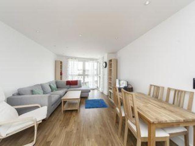 2 Bedrooms Flat for rent in Queensland Road, Islington N7