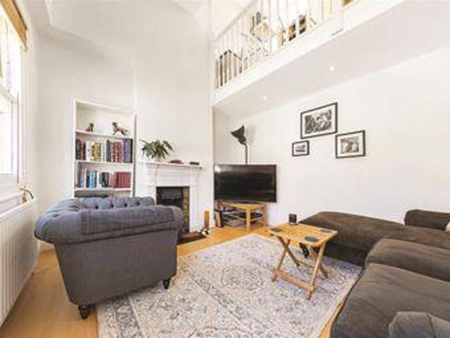 2 Bedrooms Flat for rent in Quill Lane, London SW15