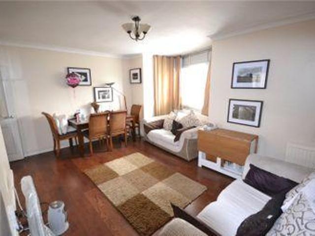 2 Bedrooms Flat for rent in Rowan House, Maitland Park Road, London NW3