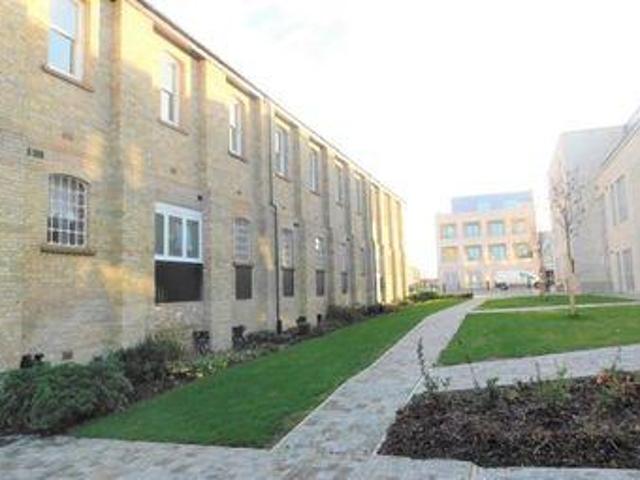 2 Bedrooms Flat for rent in Rowntree Court, Colchester CO2