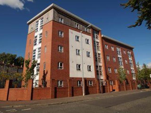 2 Bedrooms Flat for rent in Royce Road, Manchester, Greater Manchester M15