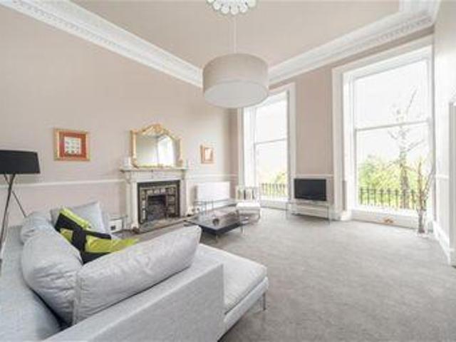 2 Bedrooms Flat for rent in Royal Circus, New Town EH3