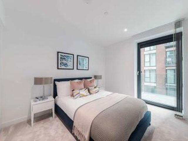 2 Bedrooms Flat for rent in Royal Crest Avenue, London E16