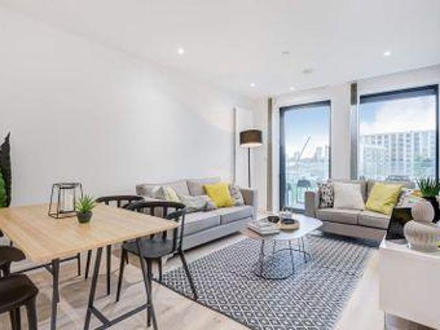 2 Bedrooms Flat for rent in Royal Crest Avenue, London E16