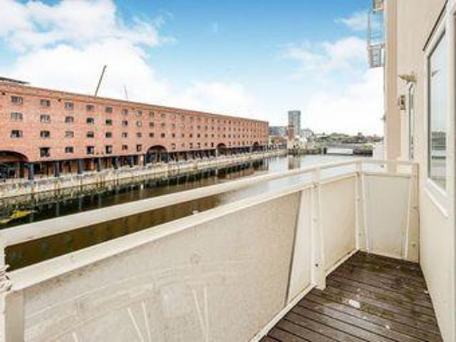 2 Bedrooms Flat for rent in Royal Quay, Liverpool L3