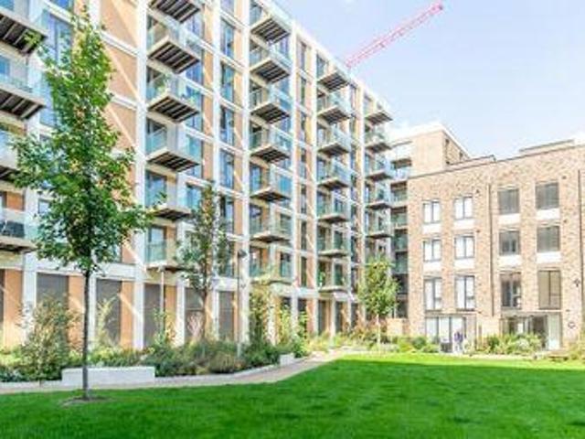 2 Bedrooms Flat for rent in Royal Wharf, Docklands, London E16